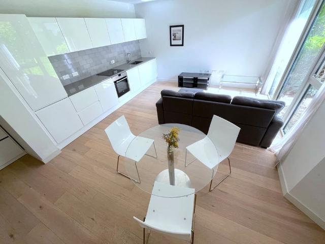 1 Bed Flat, Schooner Road, E16