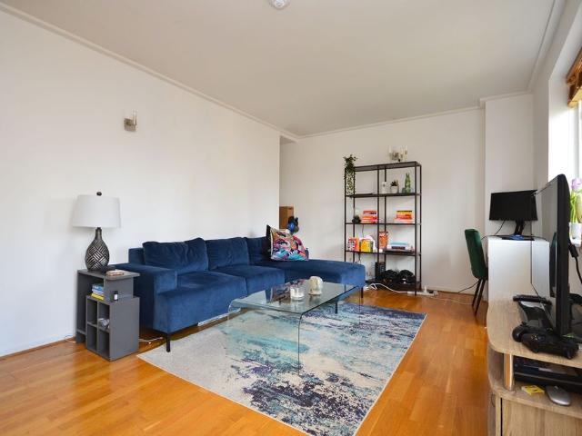1 Bed Flat, Seacon Tower, E14