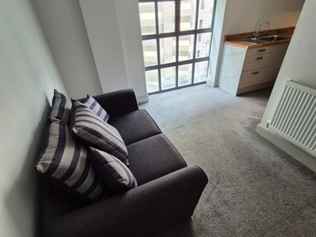 1 Bed Flat, Seel St, L1