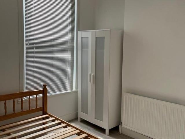 1 Bed Flat, Seventh Avenue, E12