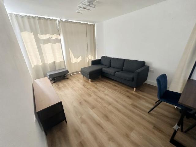 1 Bed Flat, Shaftesbury Court, N1