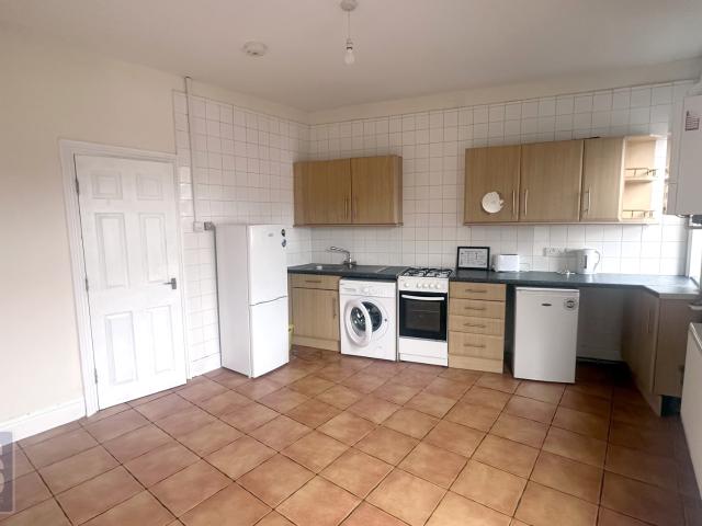 1 Bed Flat Sharrow Lane Sheffield S11 8AR Hallam Hills Ltd