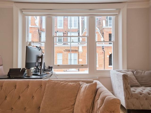 1 Bed Flat, Sheffield Terrace, W8