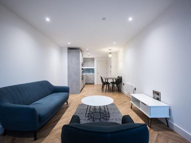 1 Bed Flat, Silvercroft Street, M15