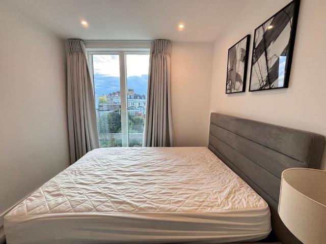 1 Bed Flat, Sinclair Road, W14