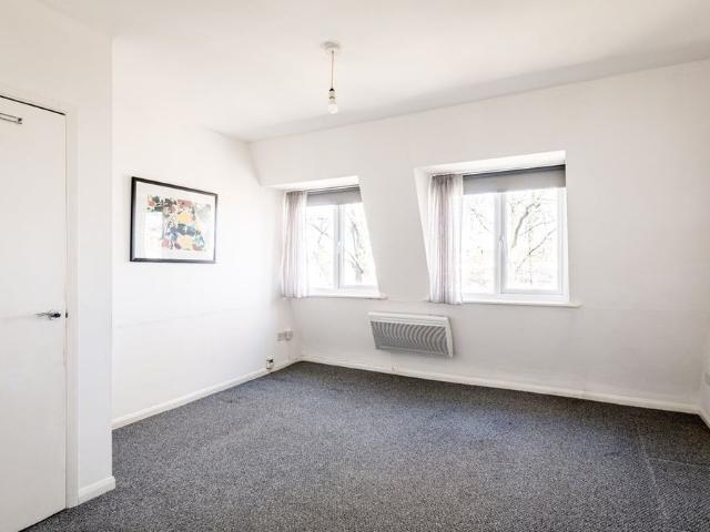 1 Bed Flat, Sinclair Road, W14