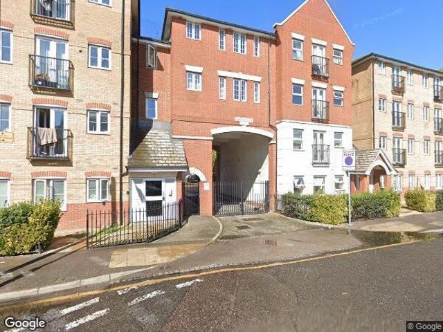 1 Bed Flat, Sixpenny Court, IG11