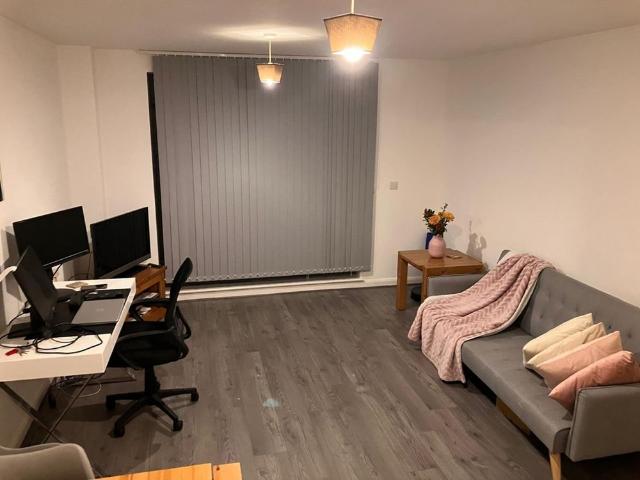 1 Bed Flat, Skyline, B1