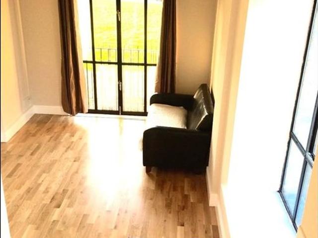 1 Bed Flat, Slipway House, E14