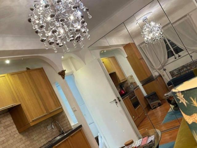 1 Bed Flat, Sloane Avenue, SW3