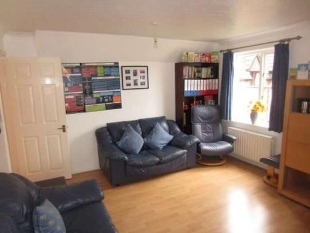 1 Bed Flat, Southern Hill, RG1