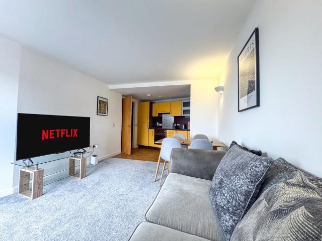 1 Bed Flat, Spencer Point, B18