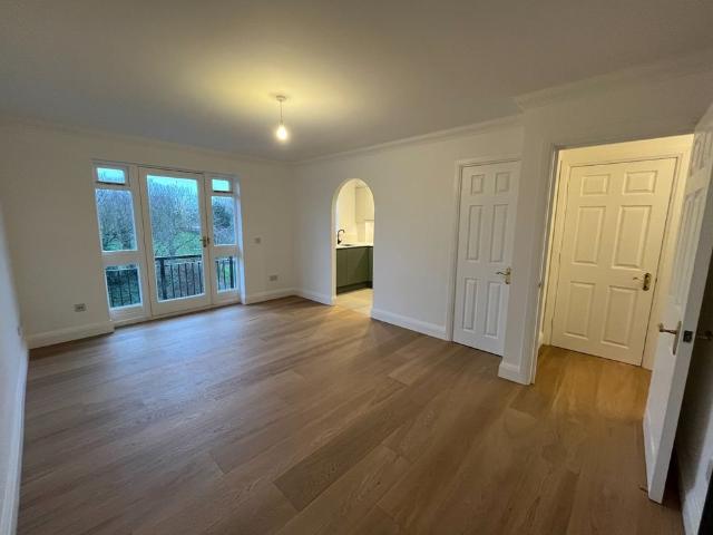 1 Bed Flat, Twig Folly Close, E2