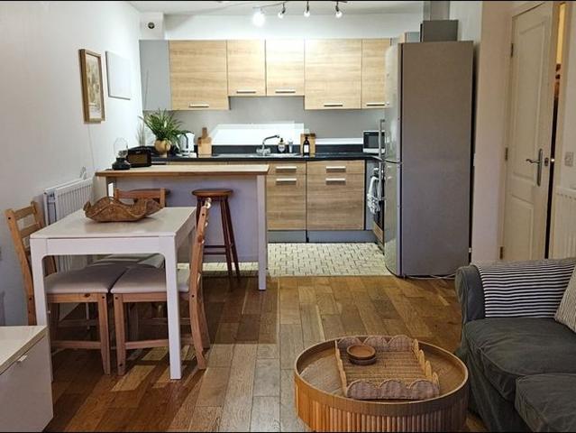 1 Bed Flat, Tarves Way, SE10