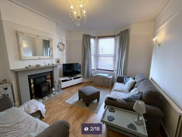 1 Bed Flat, Temple Road, CR0