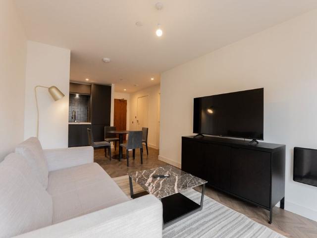 1 Bed Flat, The Address, L1