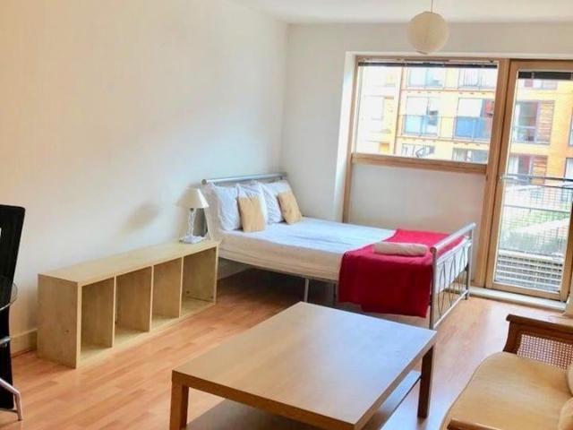 Studio Flat, The Base, B16
