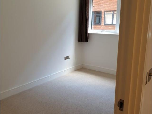1 Bed Flat, The Landmark, LU1