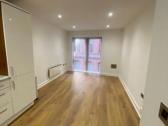 1 Bed Flat, The Living Quarter, NG1