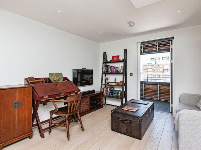 1 Bed Flat, The Merchant Building, N1