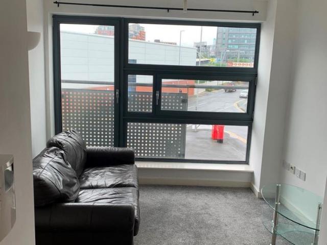 1 Bed Flat, The Point, LS12