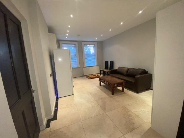 1 bed Flat To Let