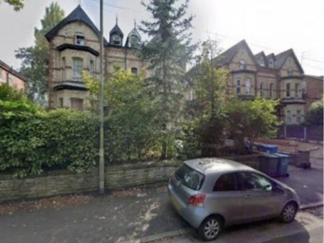 1 bed flat to let on Demesne Rd, M16