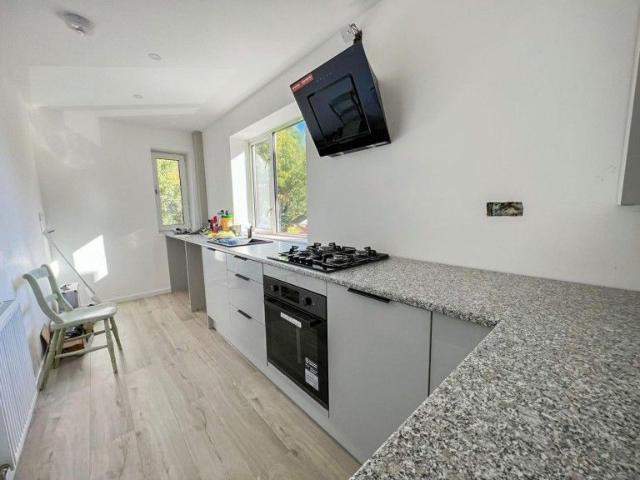1 BED Flat To rent