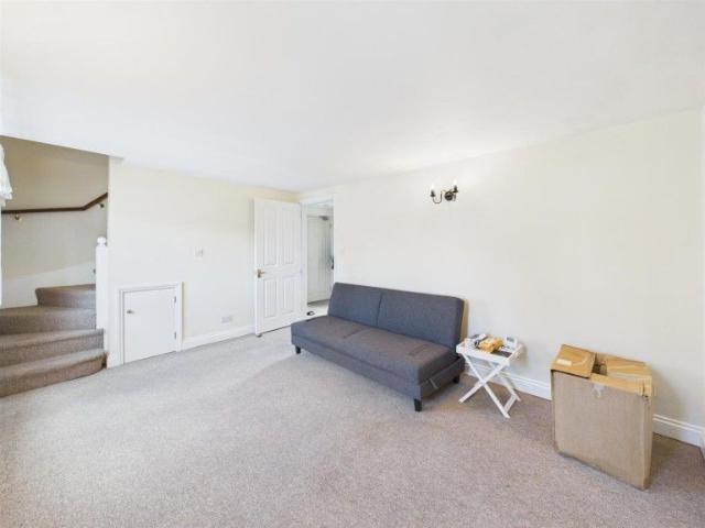 1 BED Flat To rent