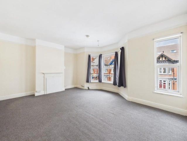 1 BED Flat To rent