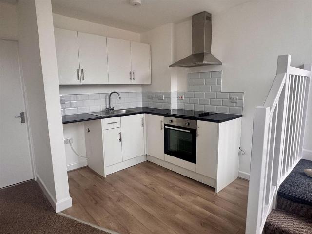 1 bed flat to rent Cotmanhay Road, DE7
