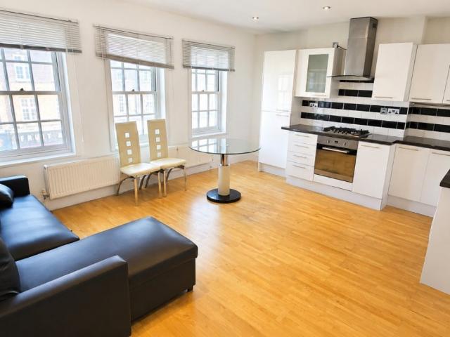1 Bed Flat To Rent at Golders Green Road, Golders Green