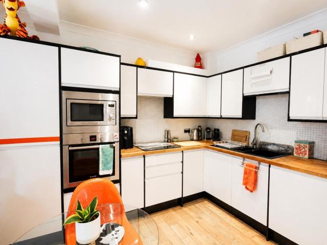 1 bed flat to rent in Colston Road, East Sheen, SW14 | James Anderson