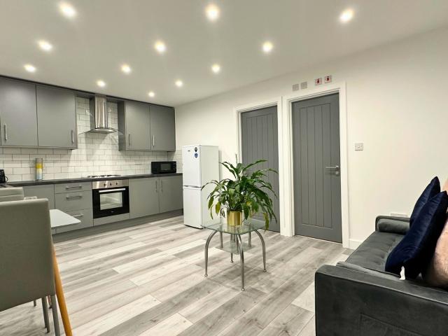 1 bed flat to rent in Albany Road, Earlsdon, CV5