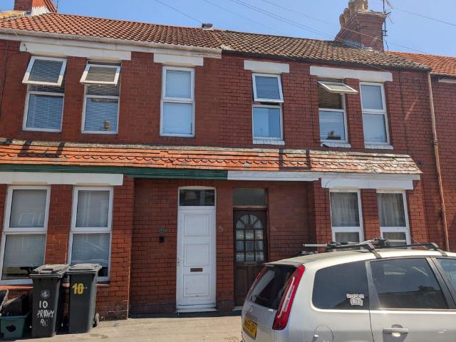 1 bed flat to rent in b Priory Road, Shirehampton, Bristol