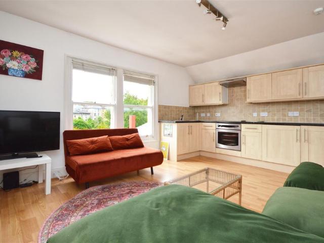 1 bed flat to rent in Eastfield Road, Bristol, BS6