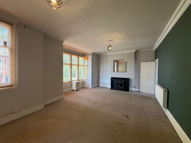 1 bed flat to rent in Fosse Road North, Leicester, LE3
