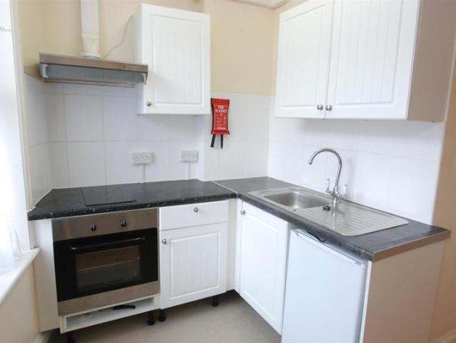 1 Bed Flat to rent in Hornsey, N19
