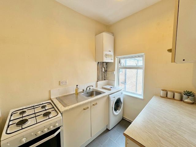 1 bed flat to rent in Manchester Road, Chorlton Cum Hardy, M21