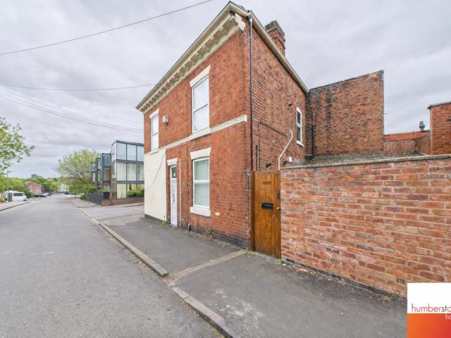1 bed flat to rent in RAGLAN ROAD SMETHWICK