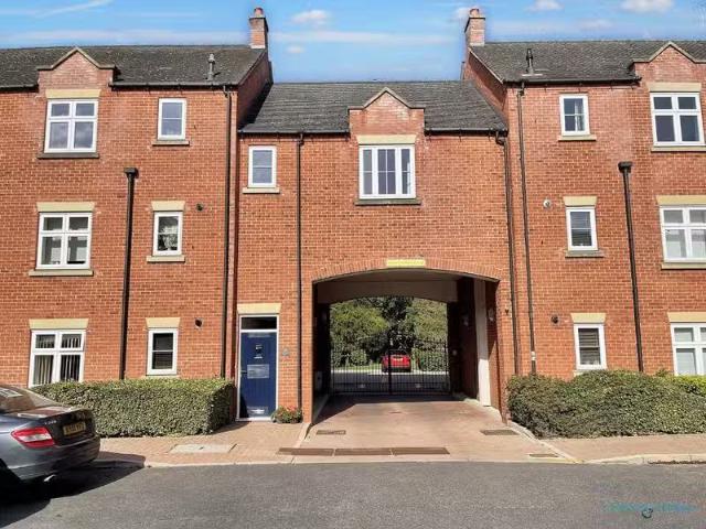 1 bed flat to rent in William James Way, B95, Henley IN Arden
