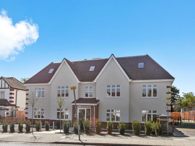 1 bed flat to rent in Tudor Gardens, Kingsbury, London | Daniels Estate Agents