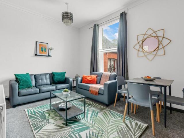 1 bed flat to rent Lacey Grn, London CR5