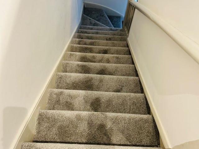 1 Bed Flat, Tooting High Street, SW17