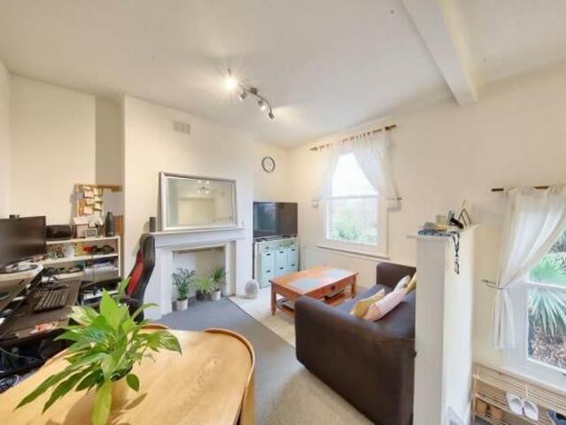 1 Bed Flat, Tooting, SW17