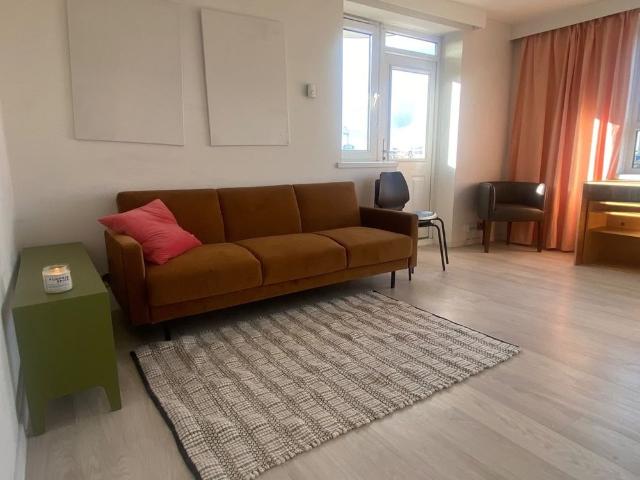 1 Bed Flat, Topham House, SE10