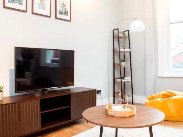 1 Bed Flat, Upper St, N1