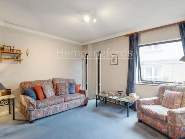 1 Bed Flat, Upper Thames St, EC4V