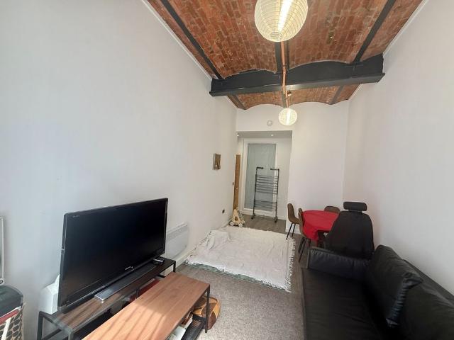 1 Bed Flat, Victoria Mill, M40