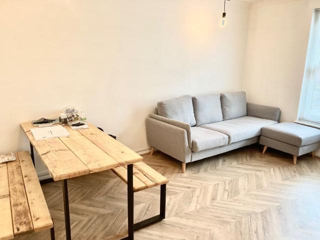 1 Bed Flat, Victoria Street, BS1